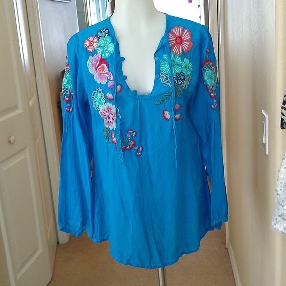 Johnny Was | Tops | Johnny Was Boho Blue Embroidered Blouse Tunic Size ...